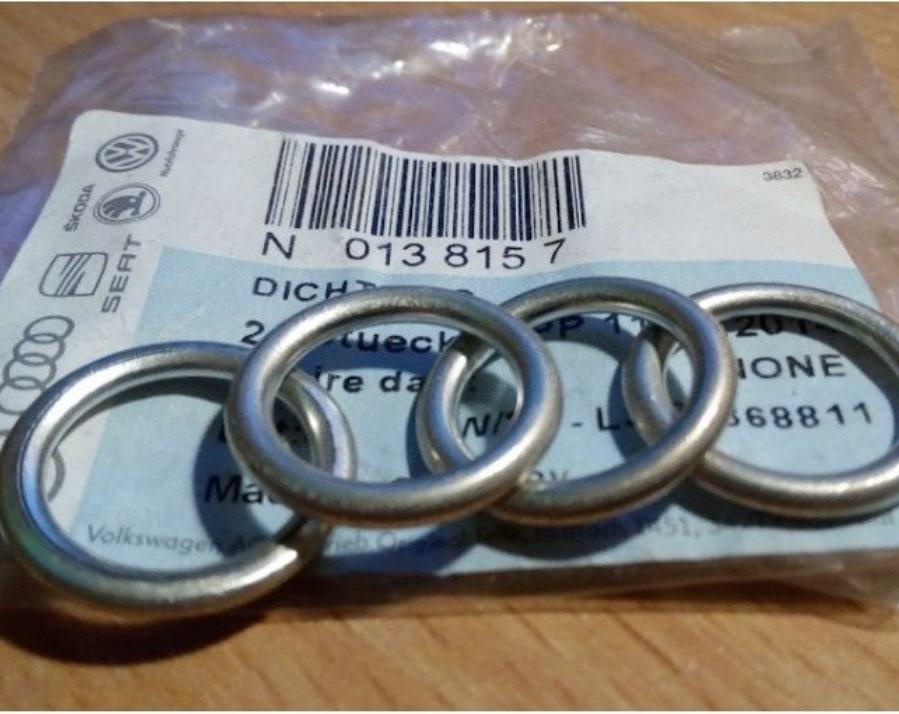 Течь масла, замена уплотнительного КОЛЬЦО сливной пробки N 0138157 ...