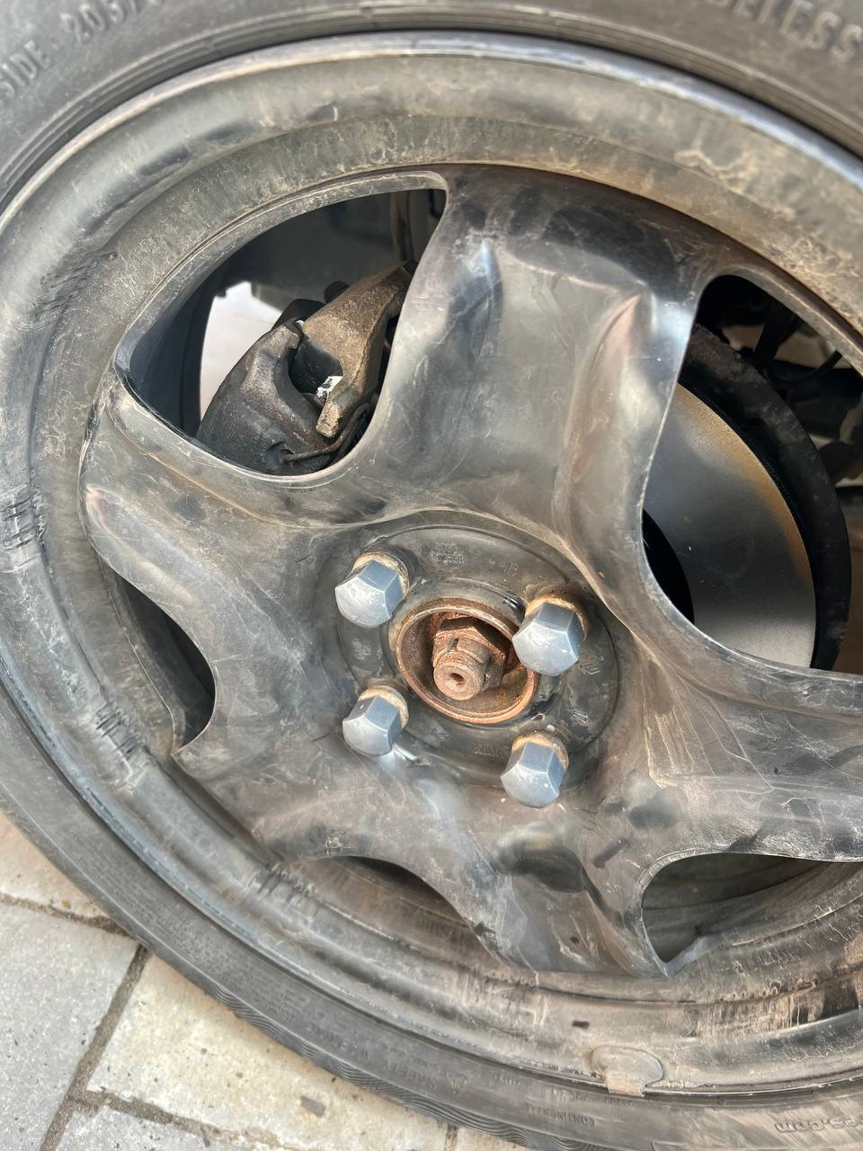 Замена тормозных дисков и колодок 65800 км — Renault Logan Stepway, 1,6 ...