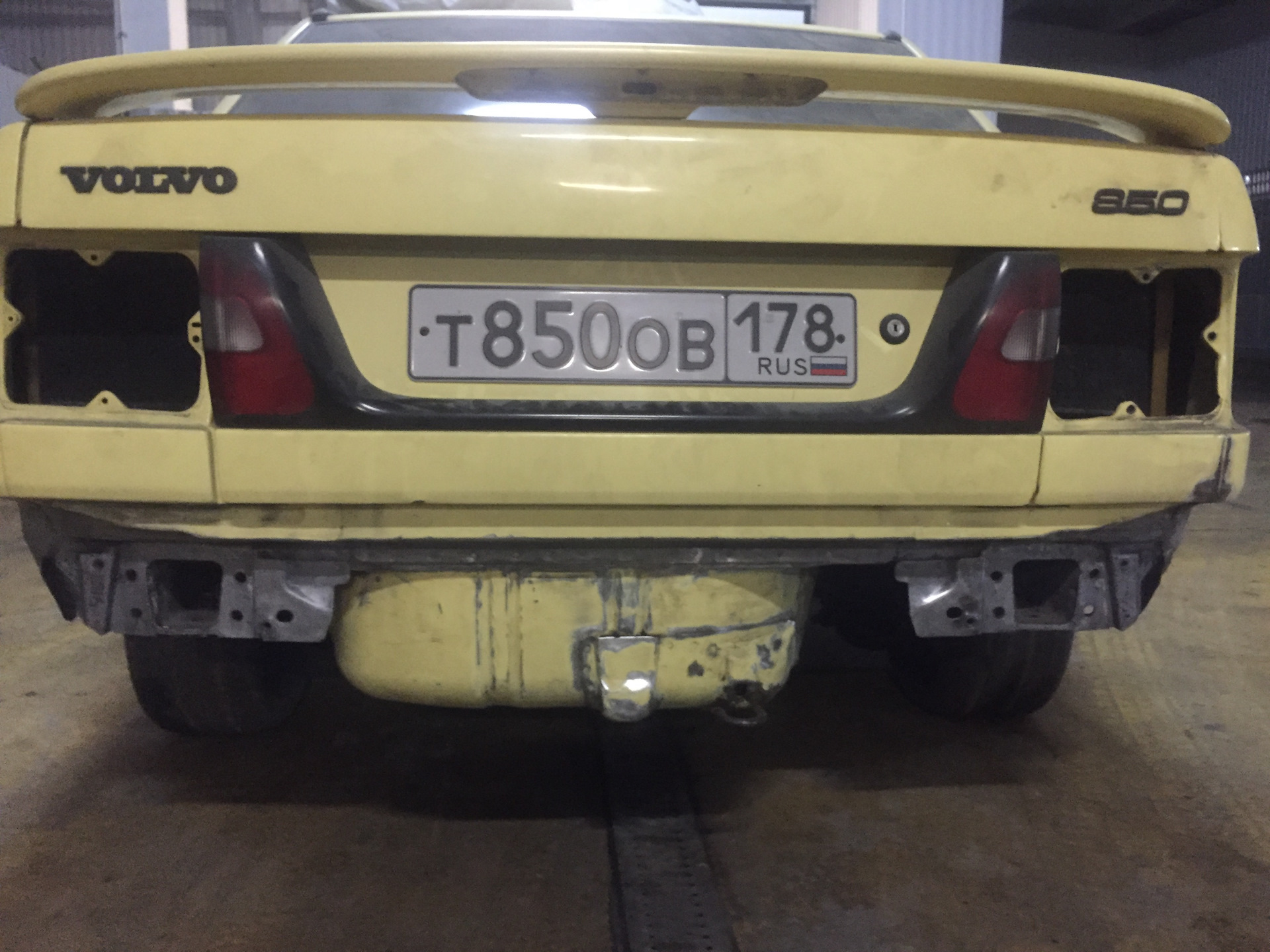 Опоры пружин прибыли. — Volvo 850 R, 2,3 л, 1995 года | запчасти | DRIVE2