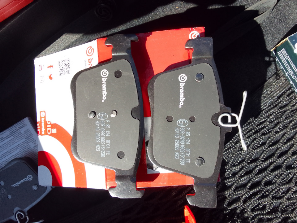 Обслуживание тормозов — Volkswagen Arteon, 2 л, 2018 года | плановое ТО ...