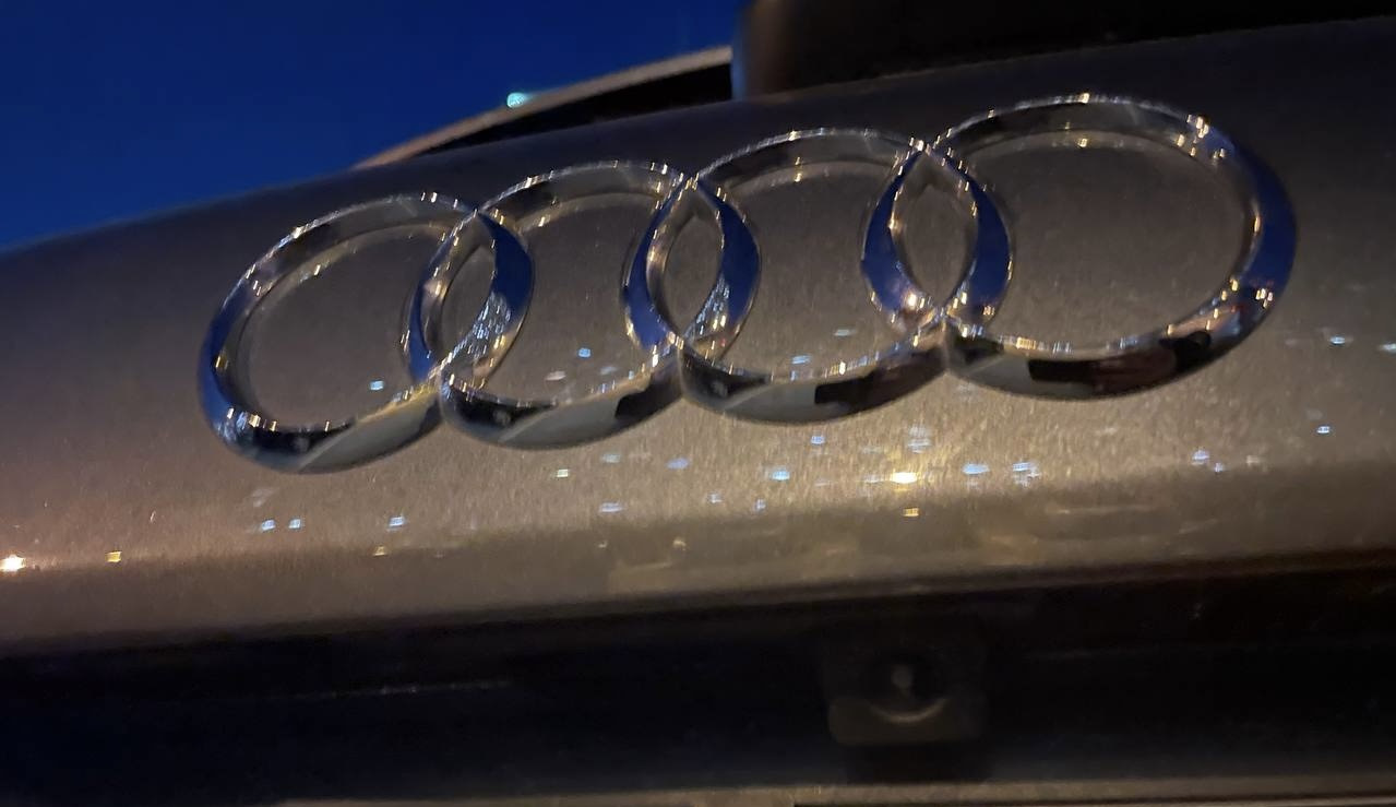 Камера заднего вида — Audi Q3 (1G), 2 л, 2013 года | аксессуары | DRIVE2