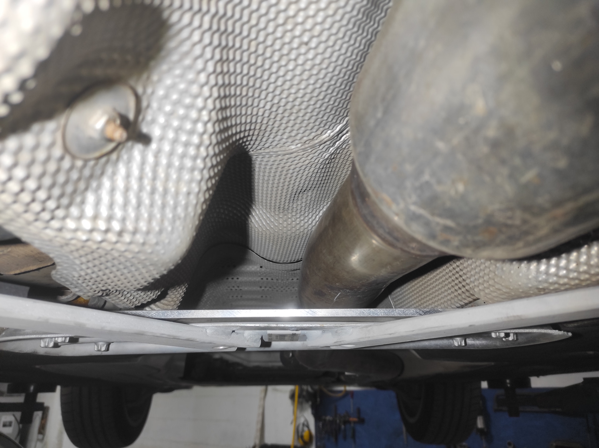 Распорка m3 F80 и растяжка F32 — BMW 3 series (F30), 2 л, 2013 года ...