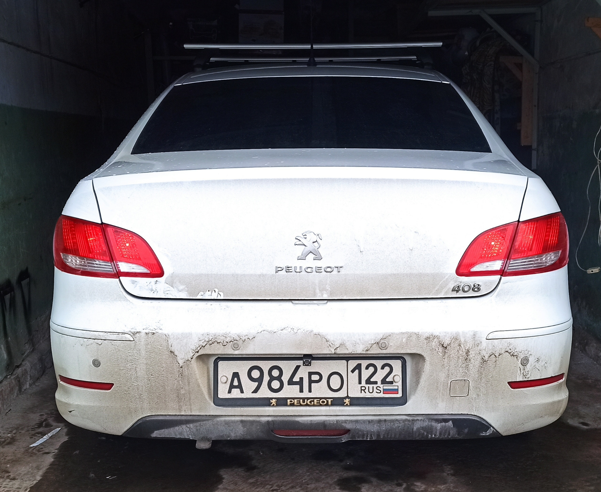 Замена лампочек в крышке багажника Пежо 408 на w3w — Peugeot 408, 1,6 л ...