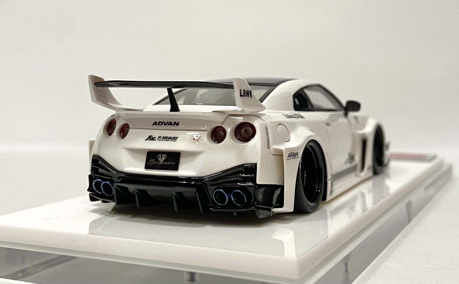 Nissan GTR R35 LBWK 1/43 makeup — Сообщество «Масштабные Модели» на DRIVE2