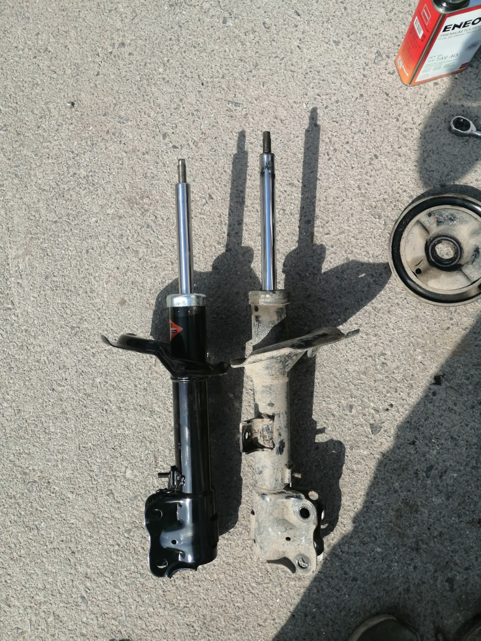 Замена передних амортизаторов — Mitsubishi ASX, 1,8 л, 2010 года ...