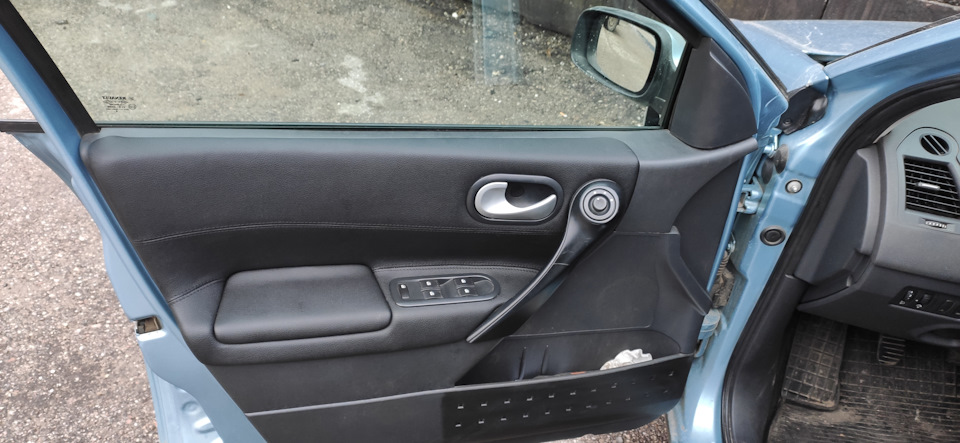 Дверные карты экокожа меган 2 — Renault Megane II, 1,6 л, 2008 года ...