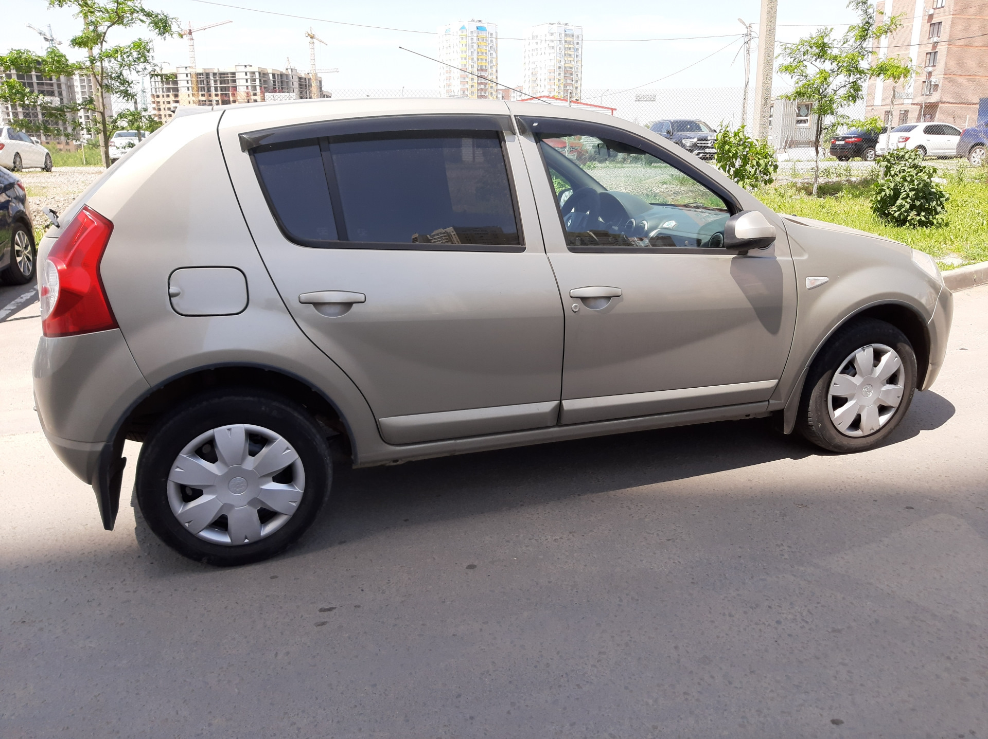 Сезонная смена резины (май 2022) — Renault Sandero 1G, 1,6 л, 2011 года | шины | DRIVE2