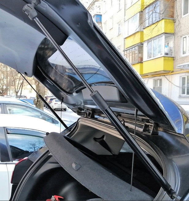 Why Your Boot Lid Is Falling (And How to Fix It) – Febest Gas Struts ...