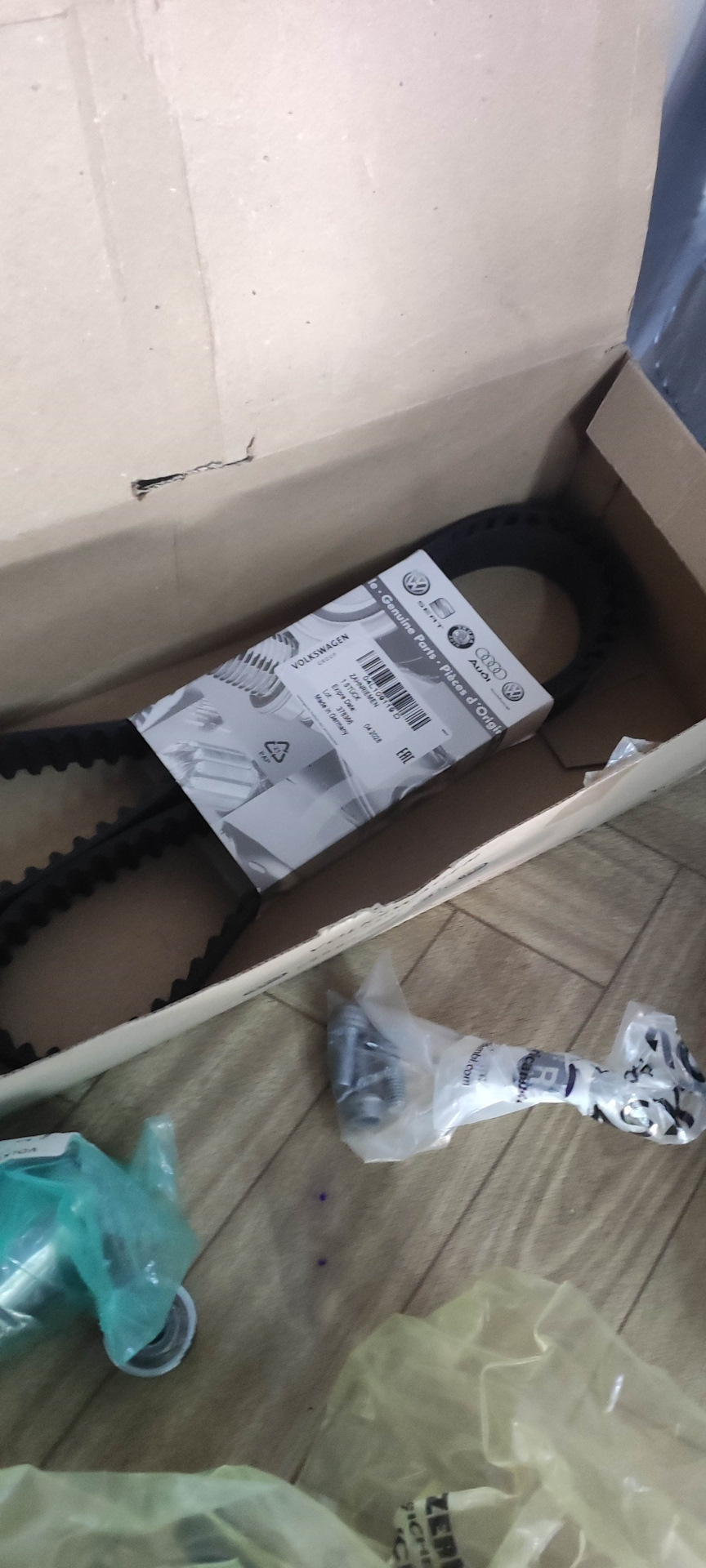 Замена ремня ГРМ на 2.0 дизель DBGC — Volkswagen Tiguan (2G), 2 л, 2018 ...