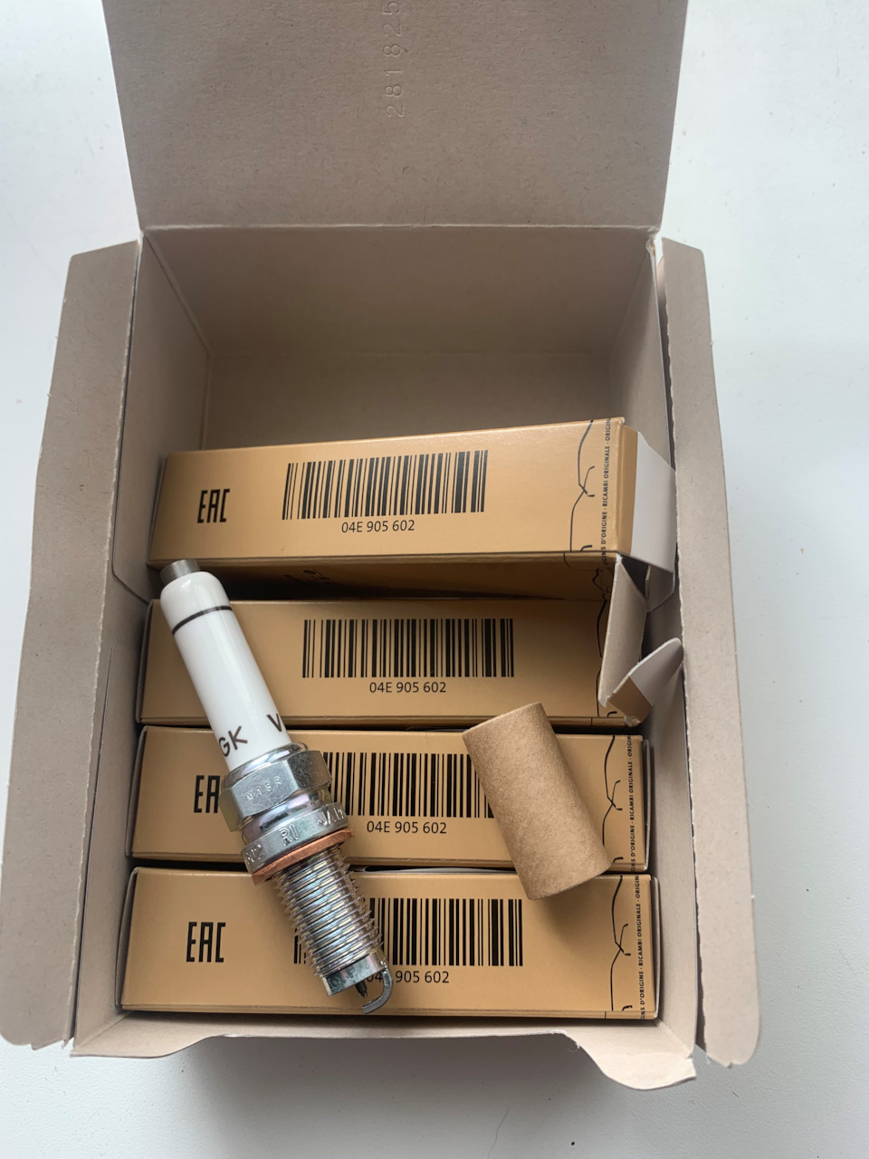04E905602 Свеча зажигания VAG | Запчасти на DRIVE2