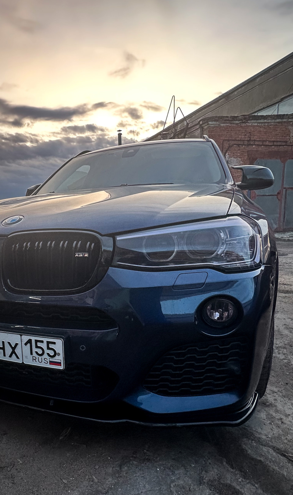 Шильдик X3///М на решетку — BMW X3 (F25), 3 л, 2016 года | стайлинг ...