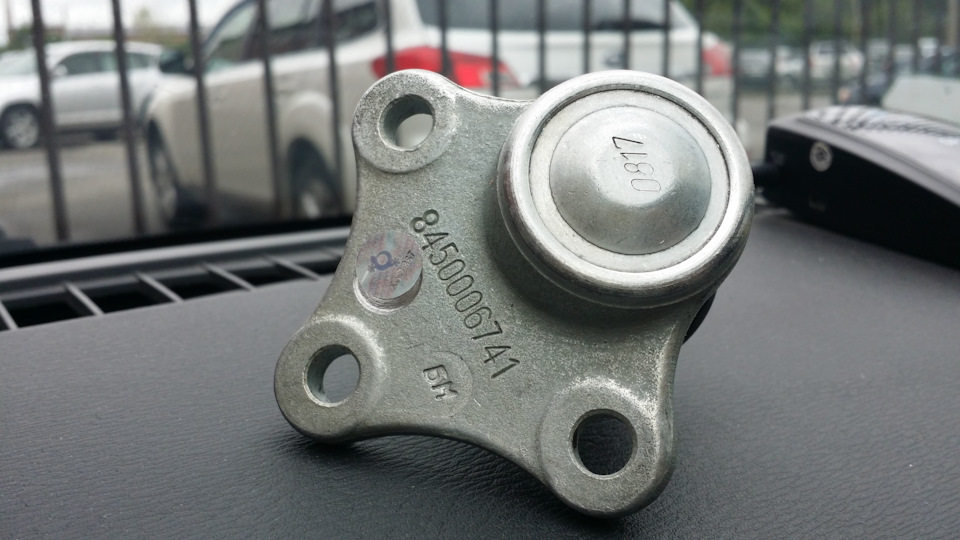 8450006741 Опора шаровая нижнего рычага правая в сборе LADA | Запчасти ...