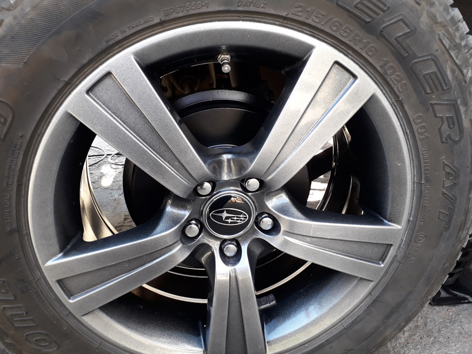 Красим тормозные барабаны — Subaru Forester (SG), 2 л, 2007 года ...