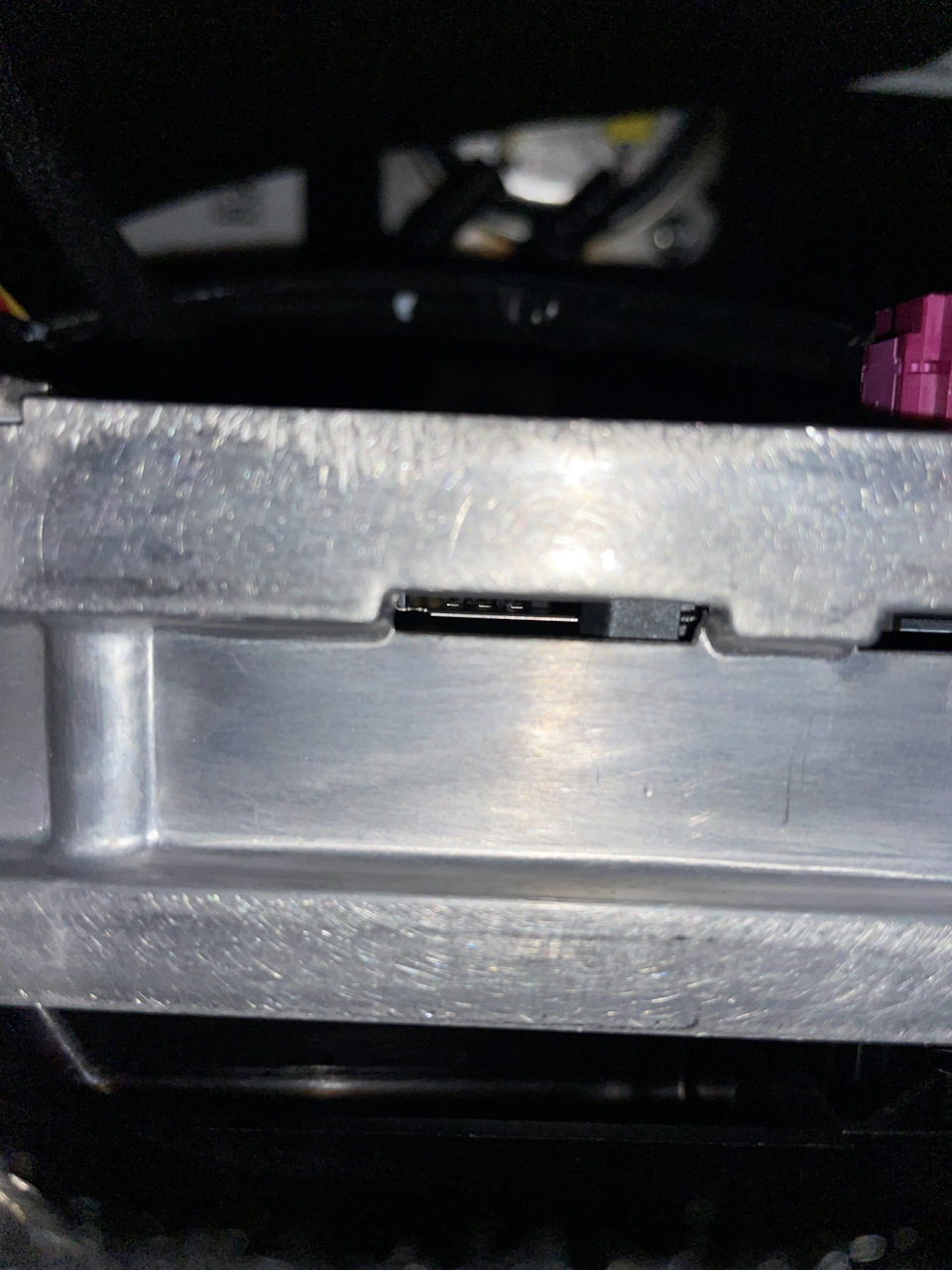 Установка сим карты в Tesla Model Y, своими руками! — Tesla Model Y ...