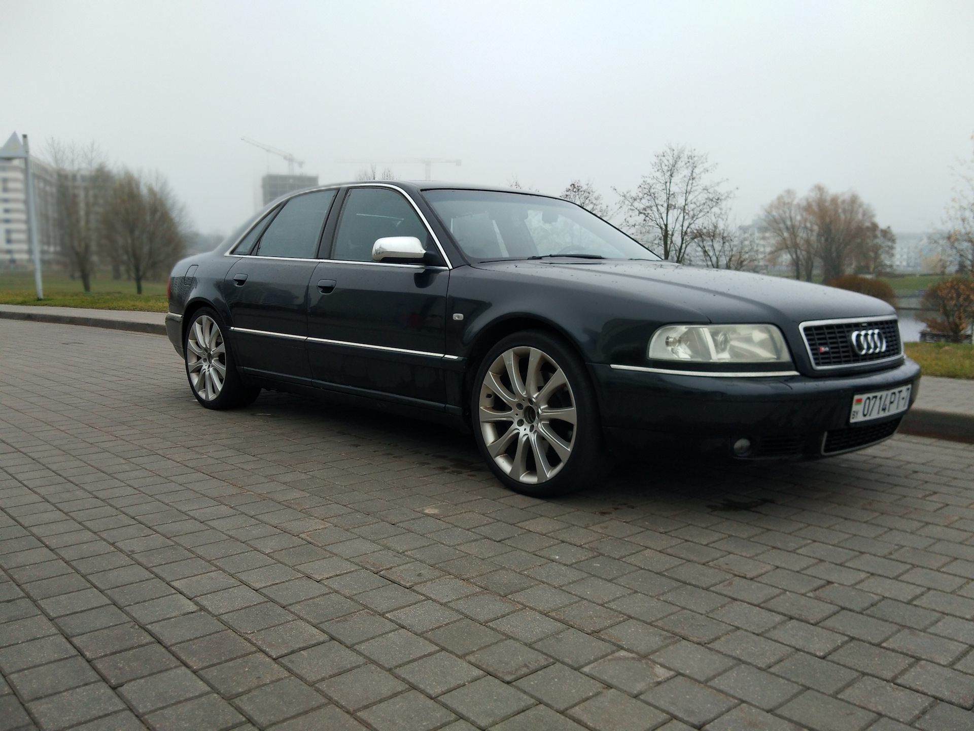 R17 vs R20 — Audi S8 (D2), 4,2 л, 2000 года | тюнинг | DRIVE2