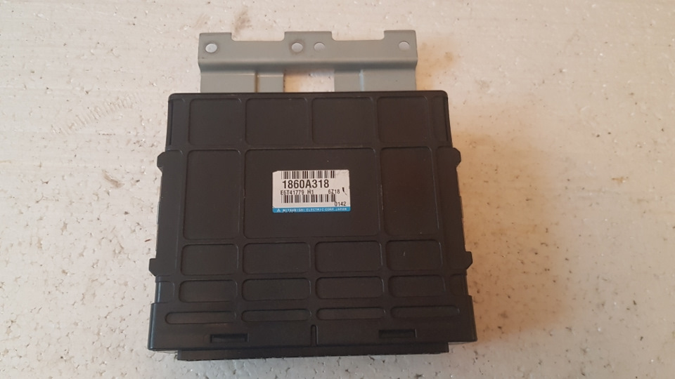 1860A318 CONTROL UNIT, ENG БЛОК УПРАВЛЕНИЯ ДВИГАТЕЛЕМ Mitsubishi ...