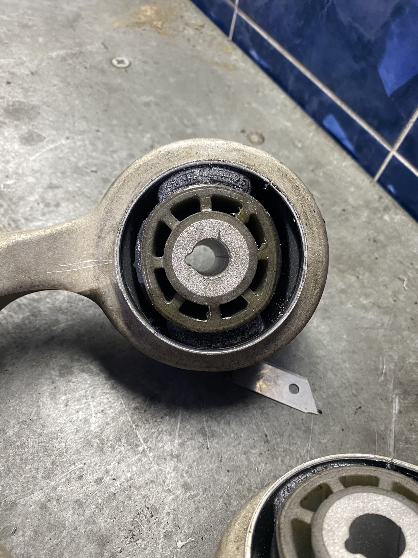 Рычаги и сайлентблоки) — Mercedes-Benz GLC 43 AMG, 3 л, 2016 года ...