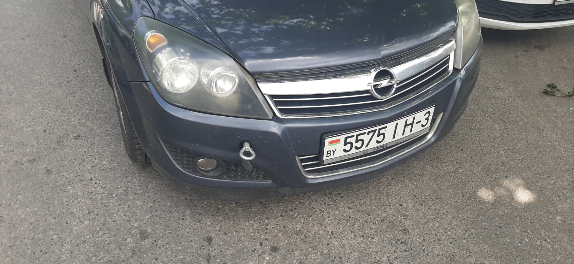 Шланг подачи масла на вакуумный насос. — Opel Astra H, 1,7 л, 2007 года ...