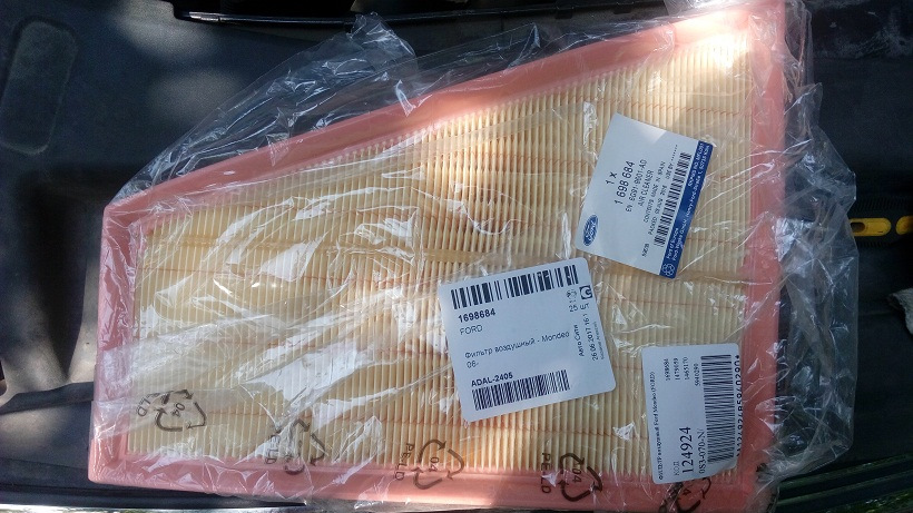 Замена воздушного и салонного фильтра — Ford Galaxy (Mk III), 2 л, 2013 ...