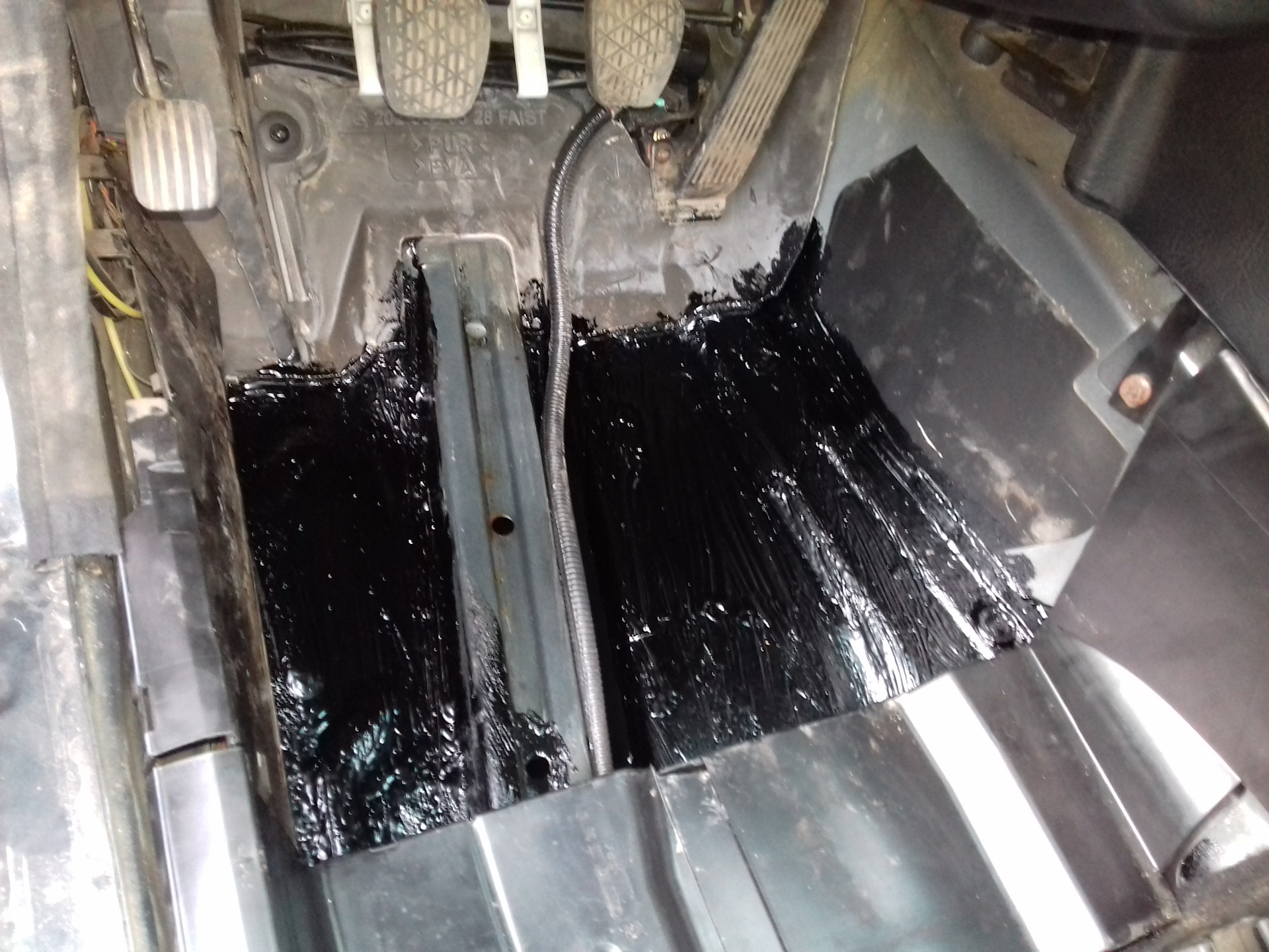 Обработал пол. — Mercedes-Benz C-Class (W202), 2,2 л, 1995 года ...