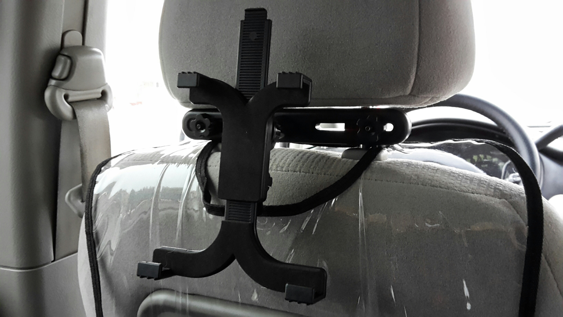Кронштейн для планшета в подголовник — Hyundai Trajet, 2 л, 2005 года ...