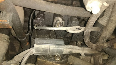 06A133528D Клапан, отвода воздуха из картера VAG | Запчасти на DRIVE2