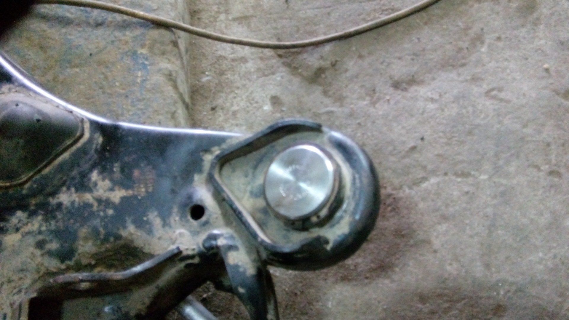 Сален блоки нижних рычагов — Nissan Navara (2G), 2,5 л, 2007 года ...