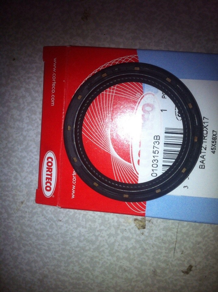 Резинки для подлокотника и интересный факт про сальник Corteco ...