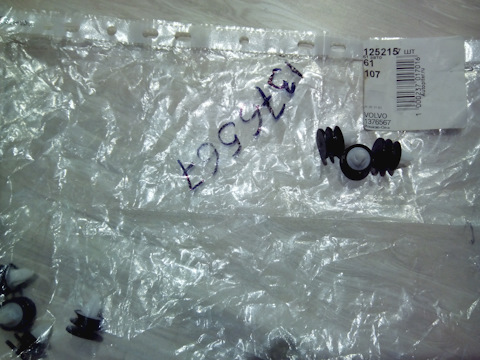 1376567 клипса Volvo | Запчасти на DRIVE2