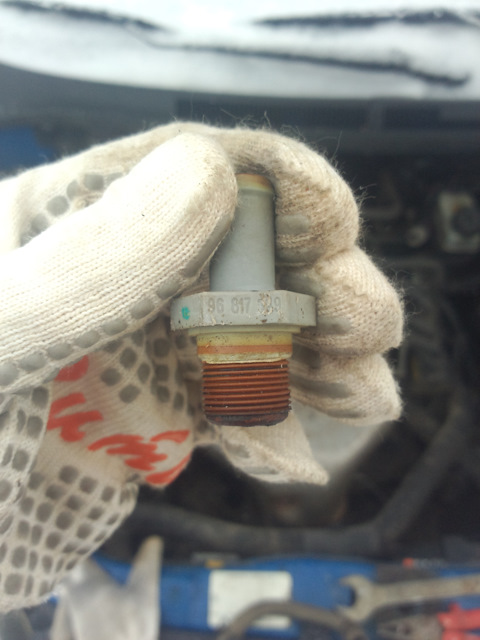 96817349 Клапан вентиляции картера двигателя GM | Запчасти на DRIVE2