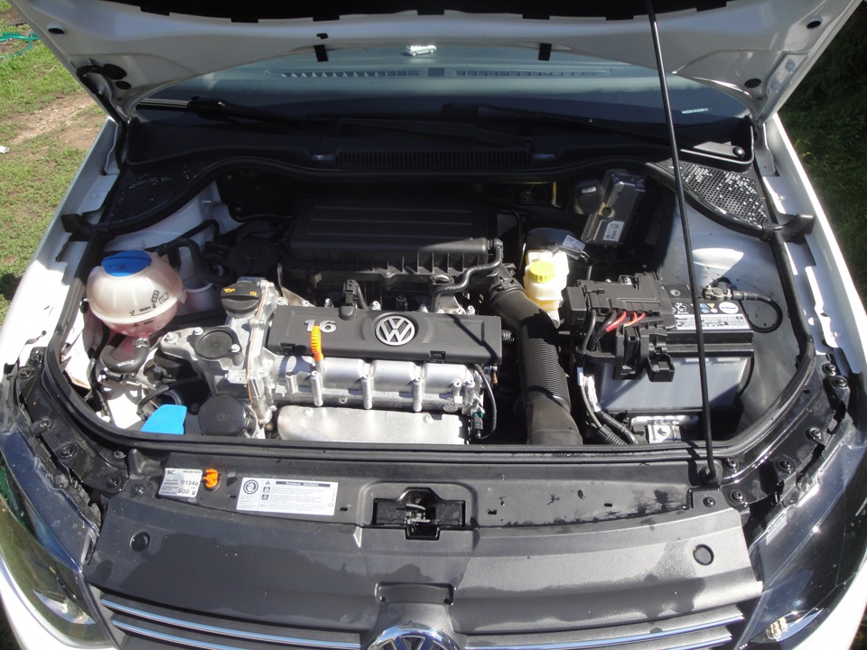 Уплотнитель от задней двери ВАЗ-2109, оправдал себя) — Volkswagen Polo Sedan, 1,6 л, 2012 года ...