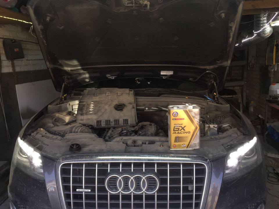 Смена масла, производителя, обслуживания — Audi Q5 (1G), 2 л, 2011 года ...