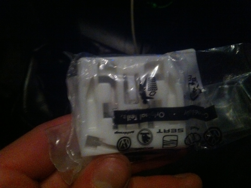 Пара нужных пластмасочек — Skoda Octavia A4 Mk1, 1,6 л, 2007 года ...