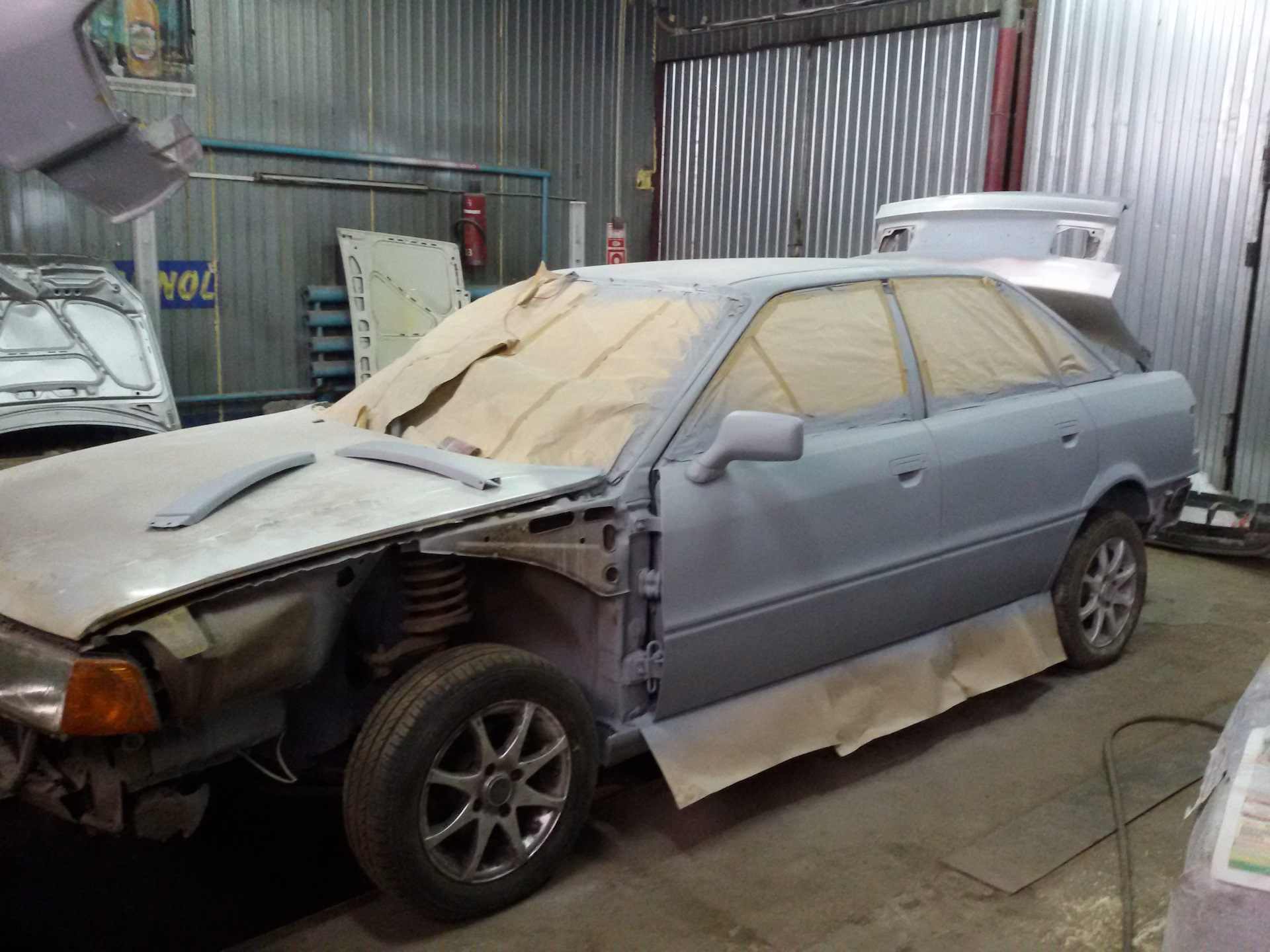 Собрался красить, подготовка дело нудное — Audi 80 (B2), 1,8 л, 1987 ...