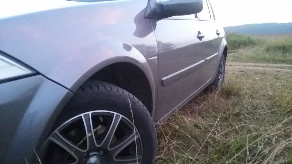Отражатели М2Ф2 — Renault Megane II, 1,6 л, 2008 года | электроника ...