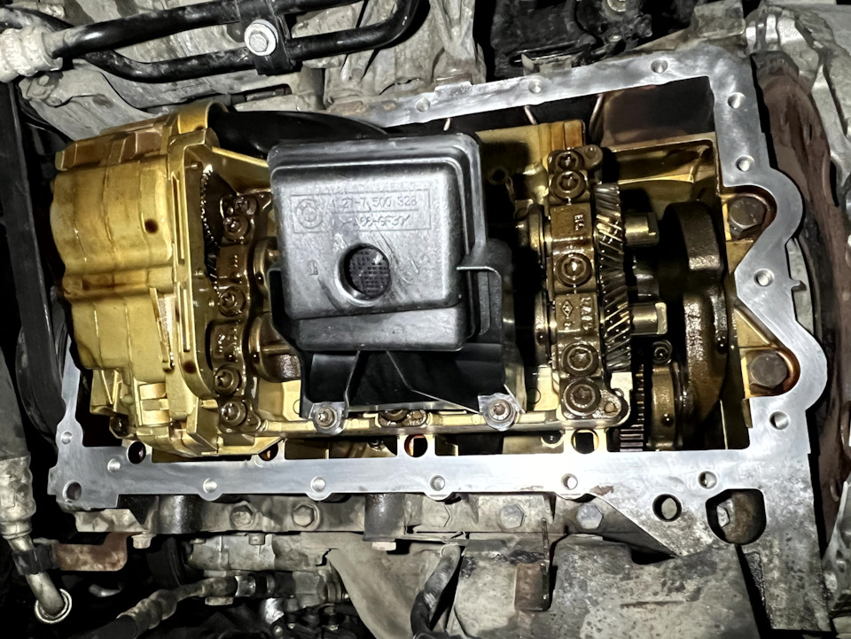 Переуплотнение поддона ДВС и замена маслозаборника — BMW 3 series Coupe ...