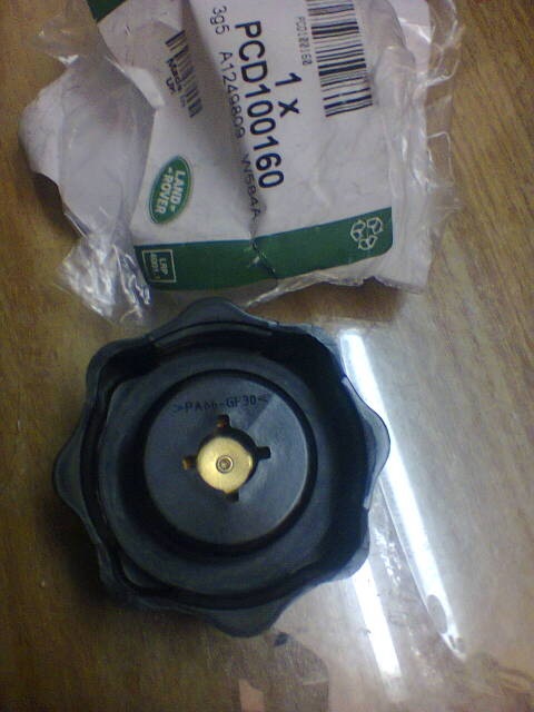 PCD100160 КРЫШКИ ПЕРЕЛИВНОЙ ЕМКОСТИ Jaguar Land Rover | Запчасти на DRIVE2