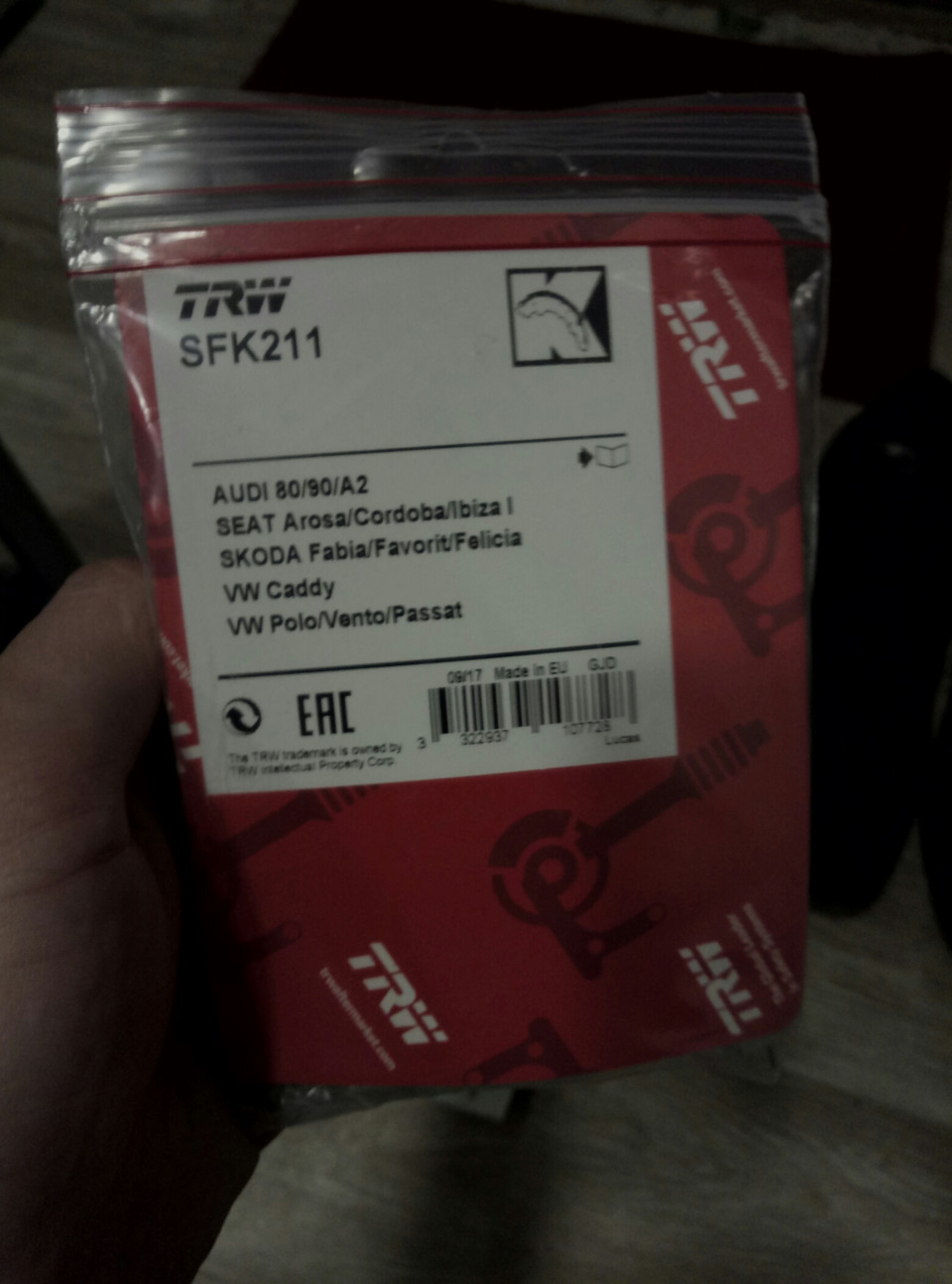 Замена задних тормозов — Skoda Fabia Combi Mk1, 1,2 л, 2007 года ...