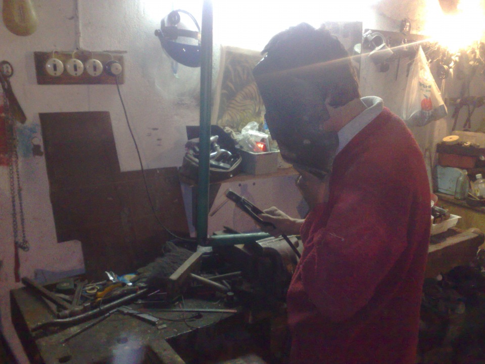 кусок трубы — Nissan Sunny (B13), 2 л., 1992 года | просто так | DRIVE2