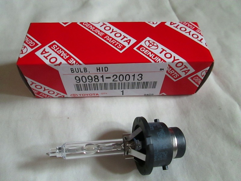 Лампы Philips на замену — Toyota Corolla Fielder (E130), 1,8 л, 2007 ...