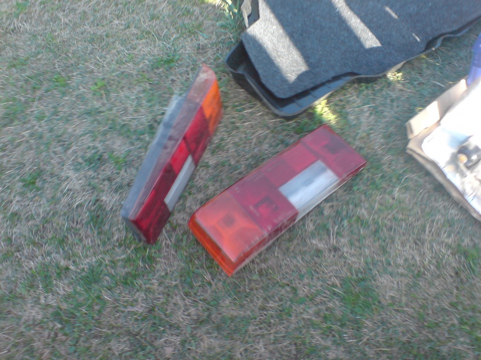 Установил задние стопы — Lada 2113, 1,6 л, 2012 года | аксессуары | DRIVE2