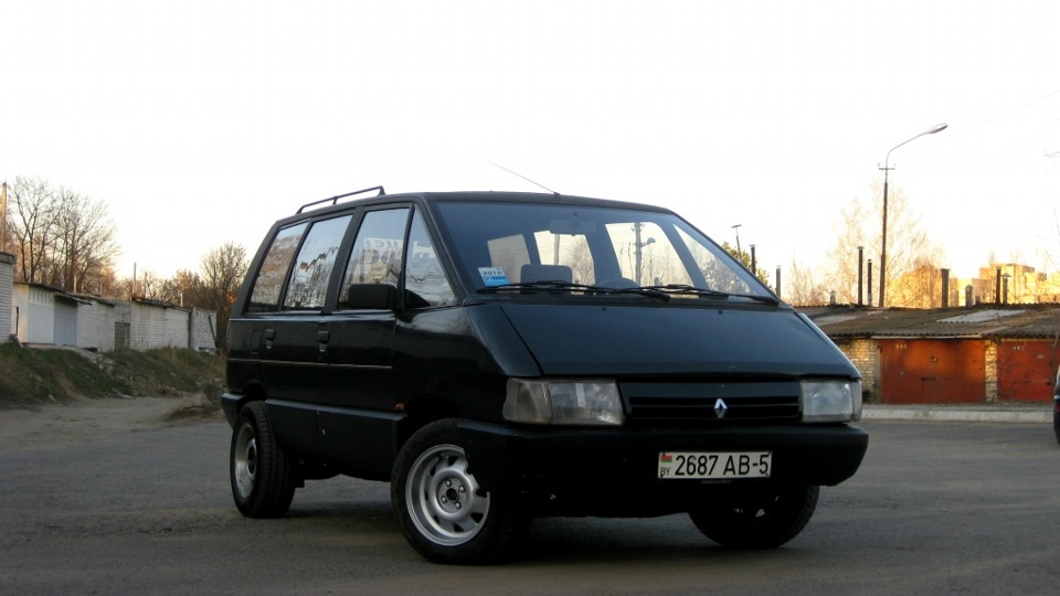 Renault Espace (1G) 2.2 бензиновый 1989 | Quadra Green Submarine на DRIVE2