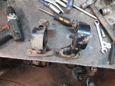 1064001148 Опора двигателя задняя GEELY | Запчасти на DRIVE2