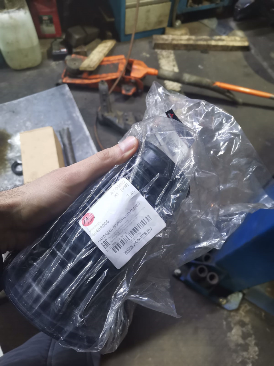 ЗАМЕНА НАКЛАДОК ПЕРЕДНИХ ПРУЖИН — Mitsubishi Outlander (3G), 2 л, 2013 ...