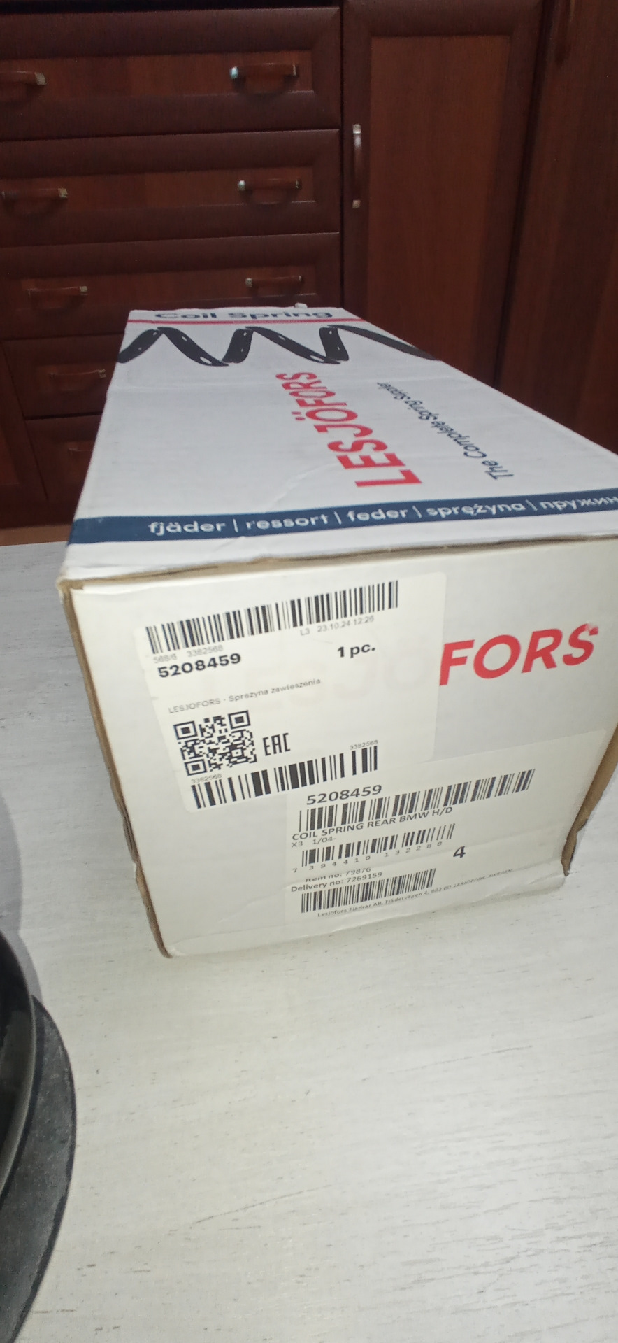 Задние пружины и их изолирующие прокладки. — BMW X3 (E83), 3 л, 2007 ...