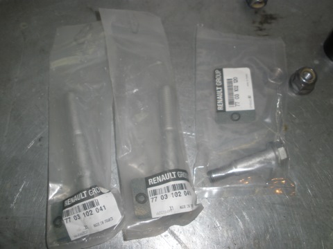 7703102120 Болт М10Х1,25-52 RENAULT | Запчасти на DRIVE2