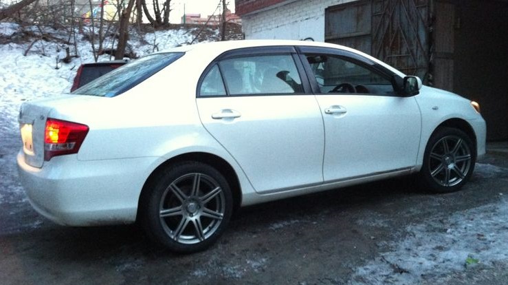 Toyota Corolla Axio (E140) 1.5 бензиновый 2010 | 4wd на DRIVE2