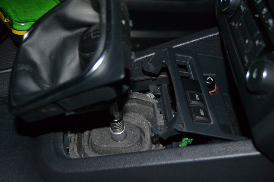 VW Jetta MK6. Установка кнопок ASR OFF и SET. — DRIVE2