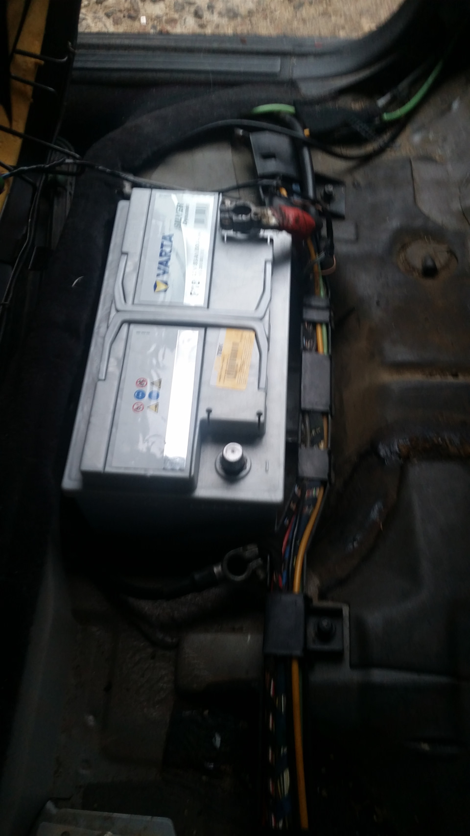 Аккумулятор VARTA Silver Dynamic (85 А/ч), 800А 315х175х175 Установка ...