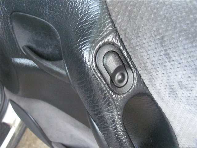 Дублирующая кнопка ЭСП у переднего пассажира — Opel Omega B, 2 л, 1994 ...